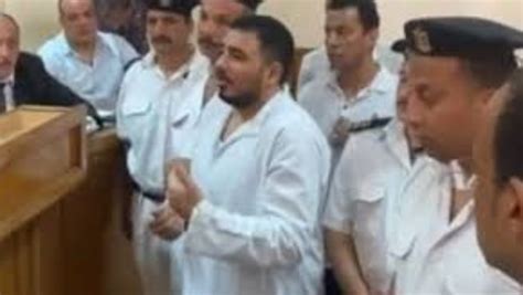 هي اللى طلبت محامي سفاح التجمع يبرر استخدام موكله للعنف مع الضحايا