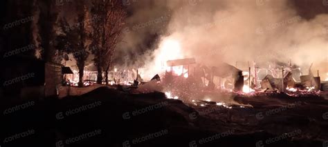Incendio De Gran Magnitud Afecta Al Recinto Socabio En Los Ángeles El