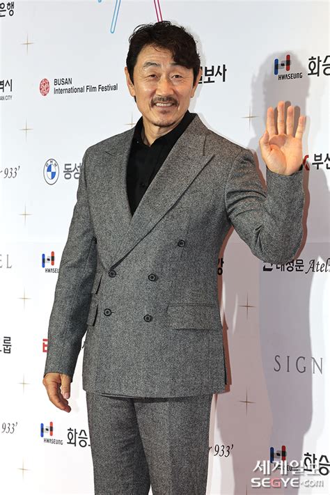 포토 허준호 따뜻한 미소