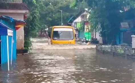 ముంబైలో భారీ వర్షాలు విద్యాసంస్థలకు సెలవు Prajasakti
