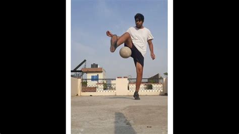 Football Freestyle Tricks And Combos Tutorial Kakashifreestyle Youtube