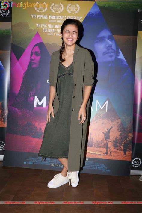 Alia Bhatt Actress Hd Photos Images Pics And Stills 455530