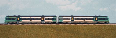 4mm Scale Mass Produced Ready To Run Diesel Multiple Units Bachmann