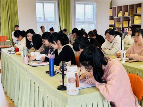 聚焦“德润童心 ”深析“集中活动”——德清县东部片区课改联盟活动禹越镇徐家庄中心幼儿园开展