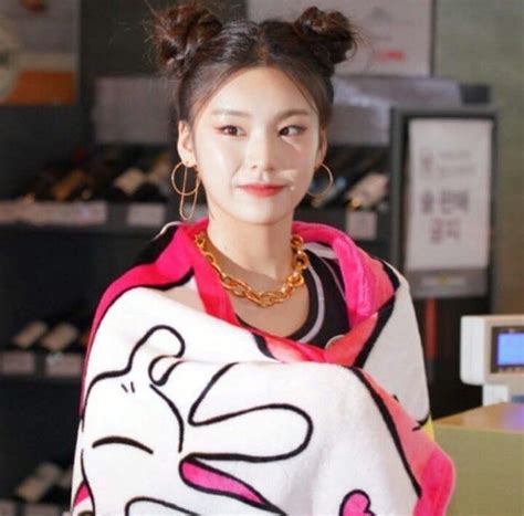 Pin di KOREAN Cᥱᥣᥱbrιtιᥱs Selebritas