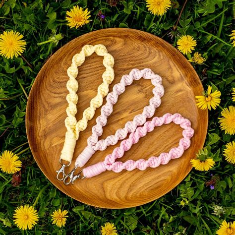 macrame keychain patterns macrame keychain guide macrame pdf pattern how to macrame