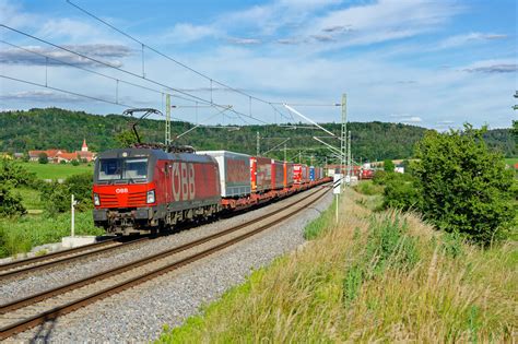 1293 031 ÖBB mit einem KLV Zug bei Oberdachstetten Richtung Würzburg