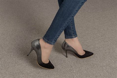 Pin On Heel And Pumps
