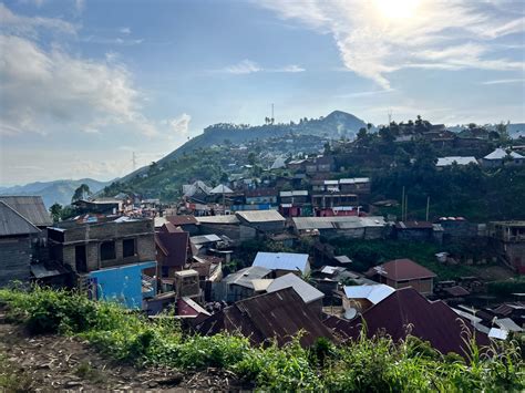 El Conflicto En Kivu Norte Empuja A Decenas De Miles De Personas A Una