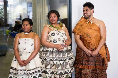 Veivakasama Ni Macawa Ni Vosa Vakaviti National Library Of New Zealand