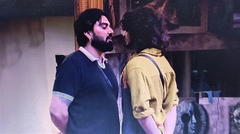 armaan malik slaps vishal pandey for commenting on kritika malik fans demand eviction for armaan