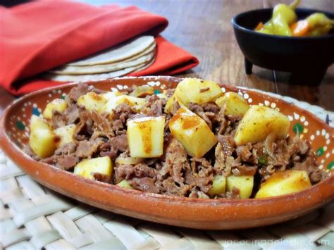 Mexican Style Steak And Potatoes Mexican Food Recipes Mexican Food