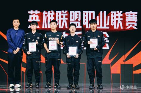【英雄联盟】春季赛战绩糟糕，中单又离队，rng夏季赛该怎么办 3楼猫