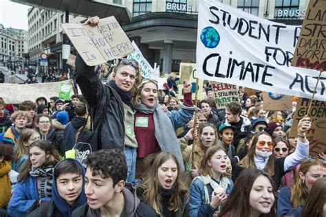 Over 1500 Climate Activists Arrested In Netherlands