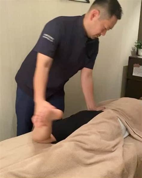 黒木優子さんのインスタグラム写真 黒木優子Instagram 今日は ワタナベ鍼灸院 さんへメンテナンスへ acupuncture