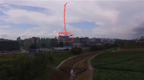 深度学习框架基于yolov5和deepsort的多旋翼无人机检测与跟踪系统 deepsort算法跟踪来实现无人机运动轨迹可视化 yolov5s