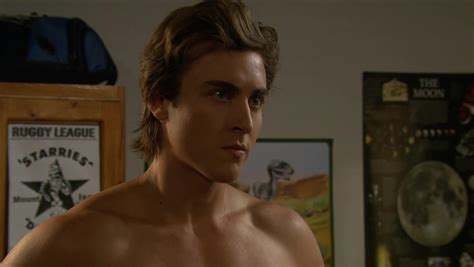 Auscaps Taylor Glockner Shirtless In Neighbours Episode 6618