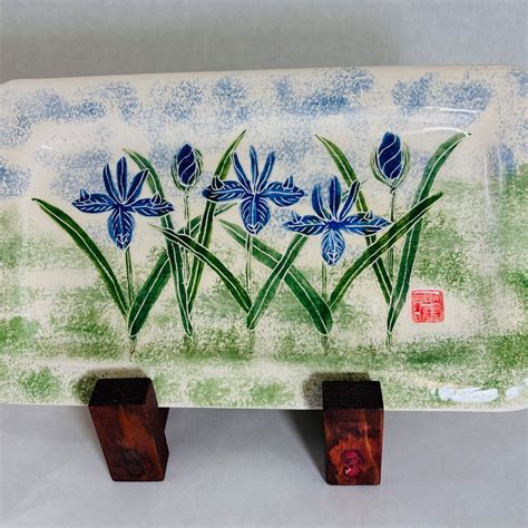 Iris Rectangular Plate Shichishima Ceramics