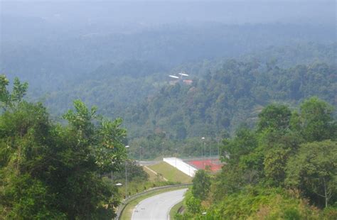 Tempat Menarik Keindahan Alam De Colmar Berjaya Hill Resort Bukit Tinggi