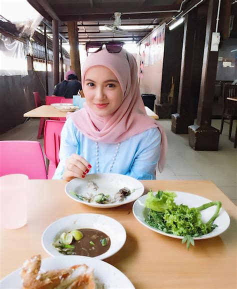 Beautiful Hijaber Asyiqin Khairi Cute 💕 Jutaan Hijab