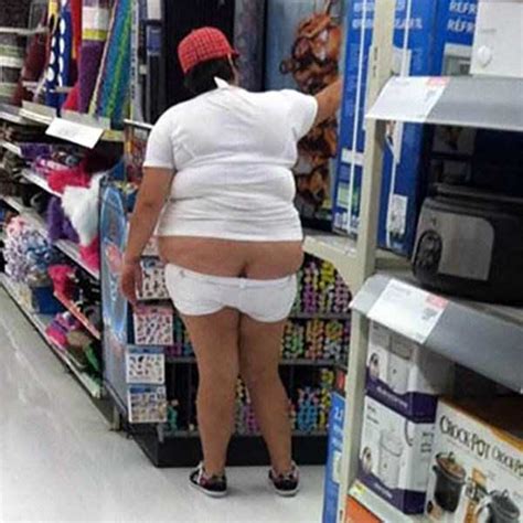 Woman At Walmart On Crack