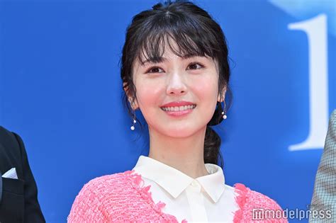 画像2429 浜辺美波「おさげ可愛い」野村周平の似顔絵披露「特徴捉えてる」「上手」の声 モデルプレス