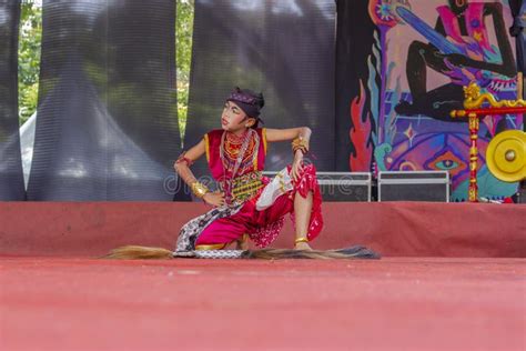 Traditional Dance Editorial Photo Image Of Dancer Javanese 262096586