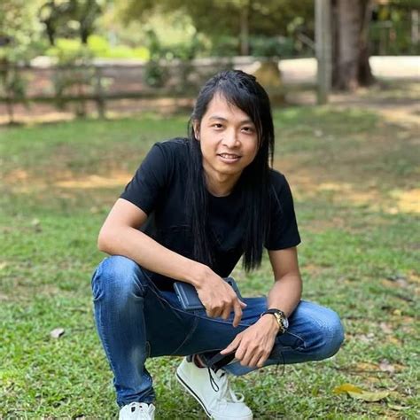Nyi Nyi Aung Aungunyi • Threads Say More