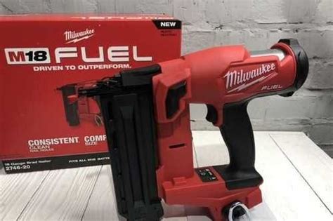 Аккумуляторный финишный нейлер Milwaukee 2746-20 | Festima.Ru ...
