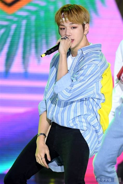 Wanna One“霸佔”《the Show》音樂榜 姜丹尼爾李大輝等勁歌熱舞掌控舞台【組圖】 韓國頻道 人民網