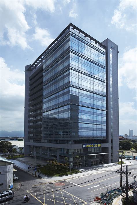 中麟營造經典建案利達三重辦公大樓新建工程