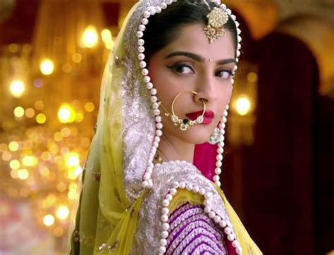 Sonam Kapoor Movie Prem Ratan Dhan Payo Song Jab Tum Chaho Image