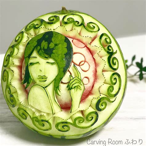 イラストスイカカービング 女の子のイラストフルーツカービング Fruit Tray Fruit Cake Vegetable Crafts