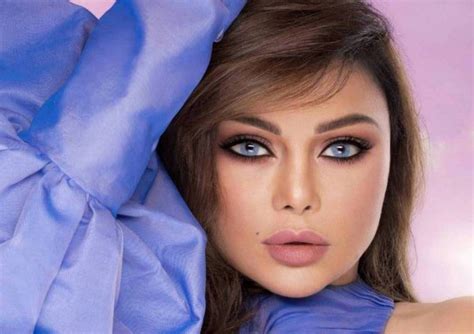 صور هيفاء وهبي بـ إطلالة جذابة في جلسة تصوير عفوية قبل حفلها في العلمين