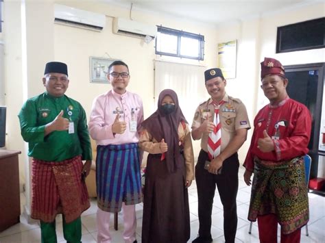 Belajar Isyarat Bendera Semaphore