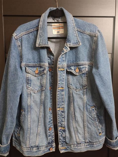 Мужская джинсовка — цена 650 грн в каталоге Куртки Купить мужские вещи по доступной цене на Шафе