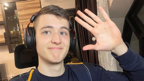 Спирам да качвам Вече не спирам Youtube