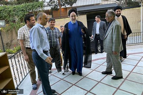 تصاویر سید محمد خاتمی در پاسداشت سید علی اکبر محتشمی‌پور اقامت