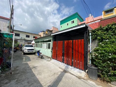 ขายทาวน์เฮ้าส์ทำเลดีมาก ถนนสุขุมวิท บางเมือง ซอยอยู่สุข บุญศิริ ใกล้บีทีเอส รีโนเวทสวยทำใหม่ทั้ง