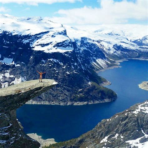 Голые в натуре NakedInNature пользователи Instagram обнажаются ради
