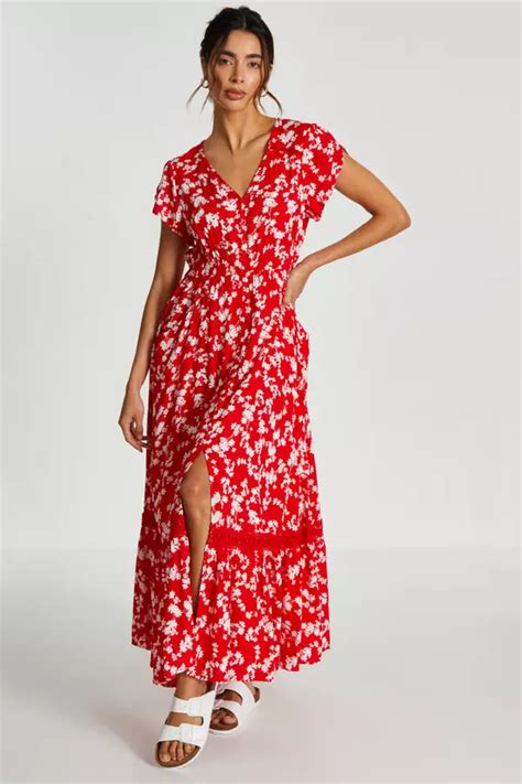 Red Ditsy Floral Crochet Trim Maxi Dress Quiz Clothing