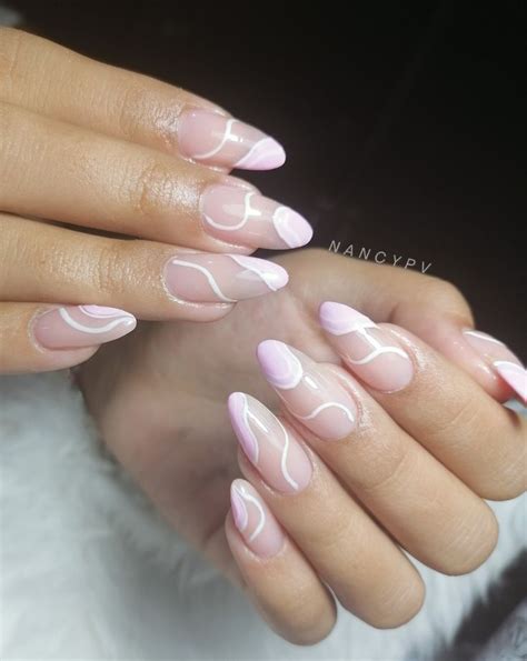 Uñas naturales punta almendra tendencia Manicura de uñas Uñas naturales Tutoriales de