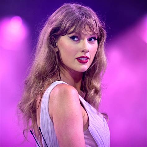 Its Time To Stop Speculating About Taylor Swifts Sexuality—and That Goes For Other Celebrities
