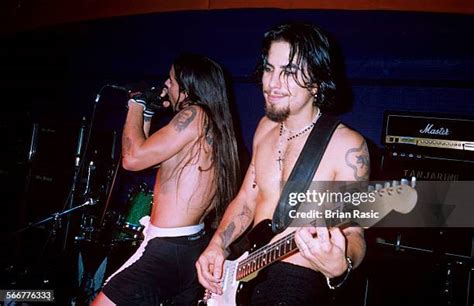 95 Anthony Kiedis 1995 Photos And High Res Pictures Getty Images