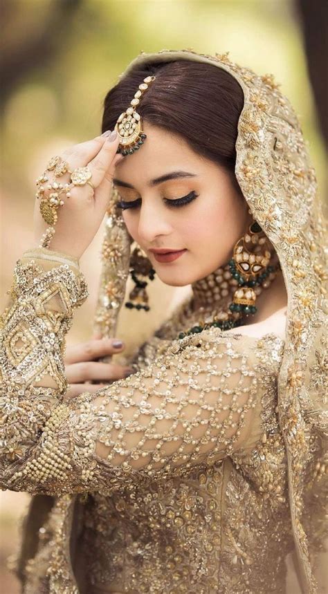 Pin By Kanwal On Pakistani Actresses Pakistani Bridal Makeup Bridal