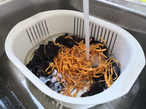 蟲草花雲耳蒸雞食譜做法 Owenmama的Cook1Cook食譜分享