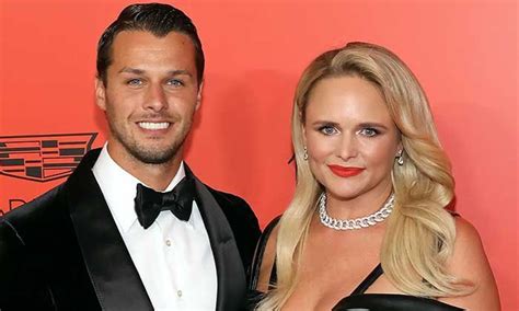 Miranda Lambert Shows Off Stunning New Wedding Ring That Needs To Be