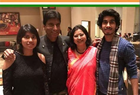 રાજુ શ્રીવાસ્તવના પરિવારની તસવીરો આવી સામે જુઓ કોણ કોણ હતું તેના પરિવારમાં દુનિયાને હસાવનારો