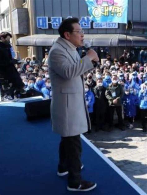 이재명 옆모습 정치 시사 에펨코리아
