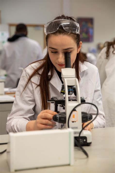 Level 3 Extended Diploma Applied Science Barnfield College